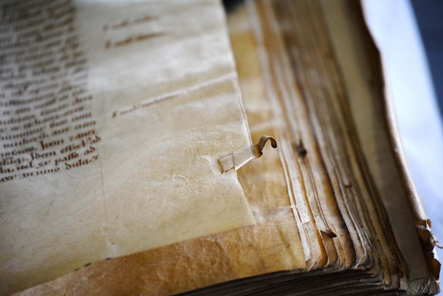 Smart Medieval Bookmarks | medievalbooks