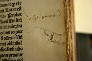 Manicula | medievalbooks