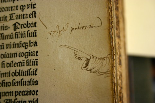 Helping Hands on the Medieval Page | medievalbooks